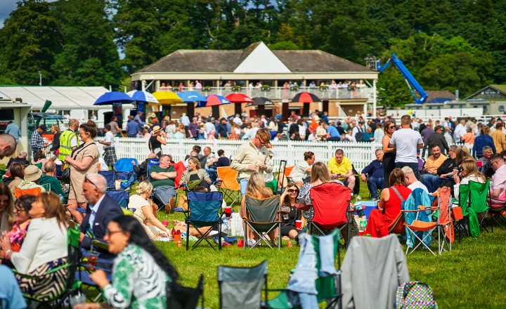 Tickets and Packages for a day at the races in Perthshire