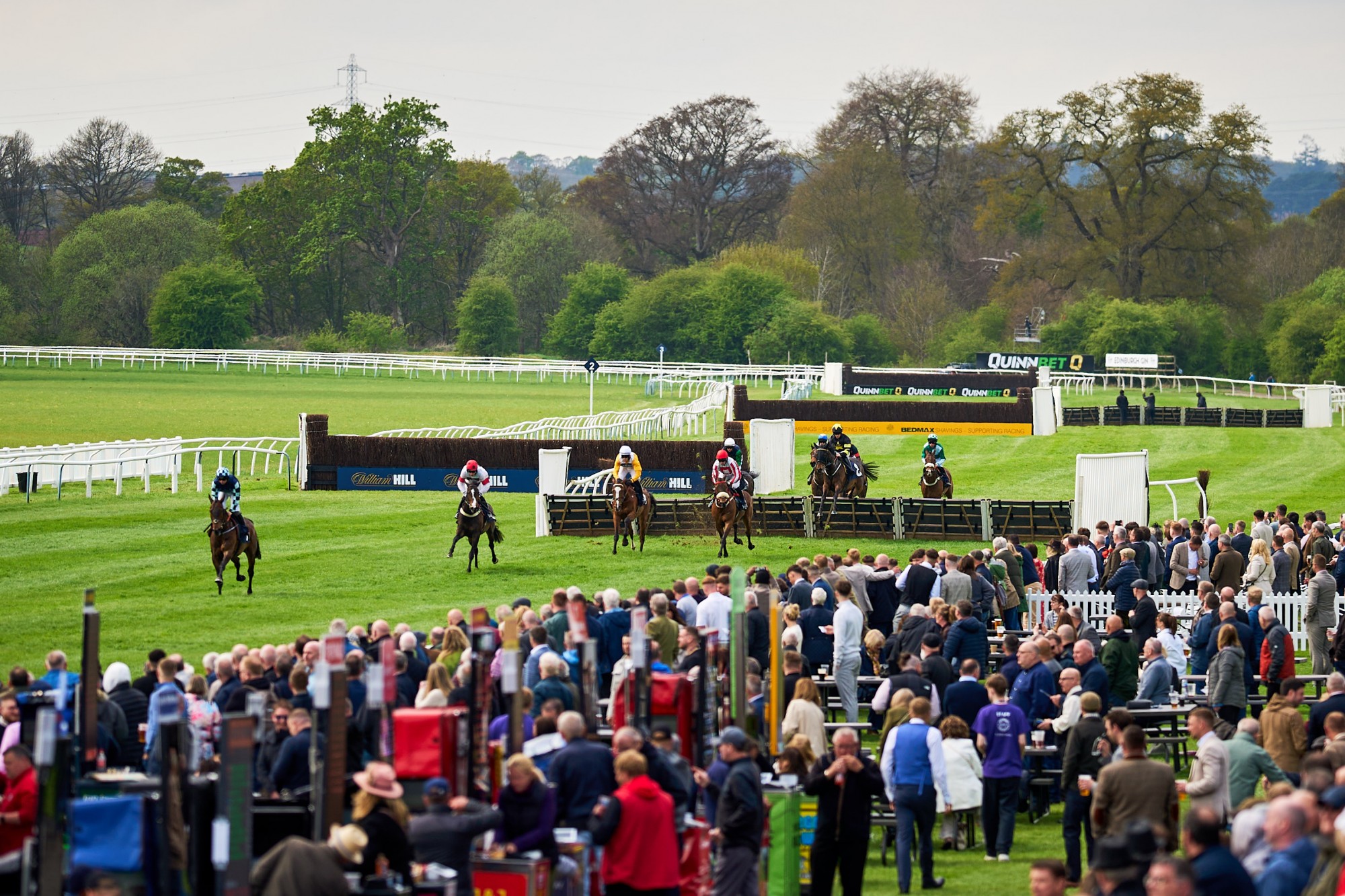 Racing News and Horse Fixture Reviews From Perth Racecourse Scotland